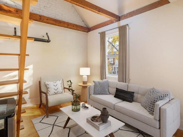 Studio in Columbia Heights on a flexible lease
