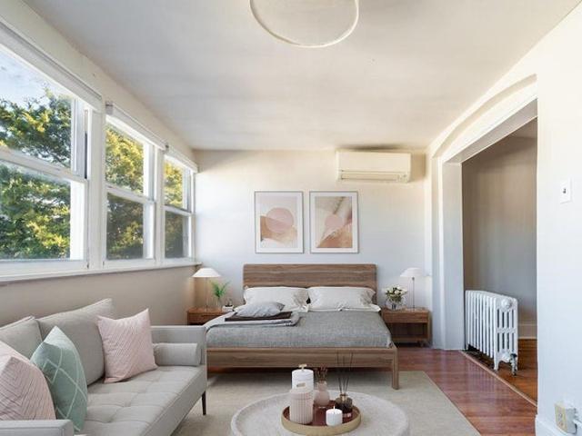 Studio in Columbia Heights on a flexible lease