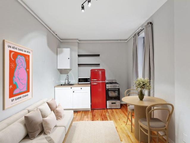 Studio in Columbus Circle on a flexible lease