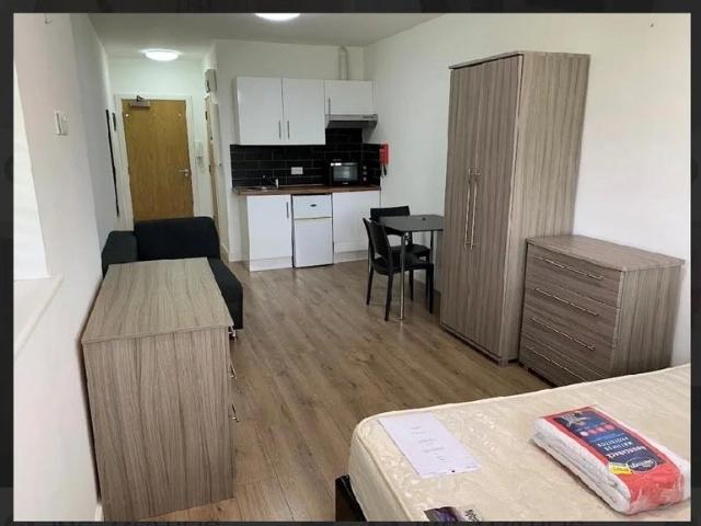 Studio in Chadwell Heath