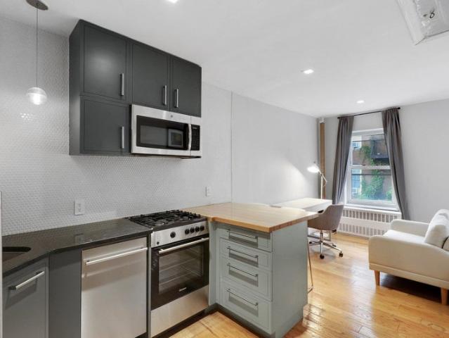 Studio in Chelsea on a flexible lease