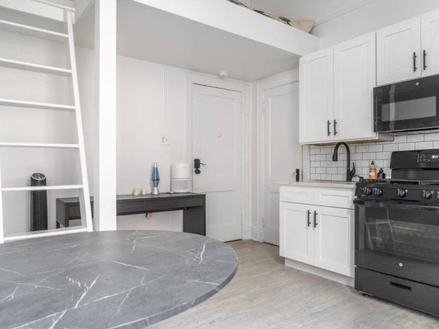 Studio in Clinton Hill on a flexible lease