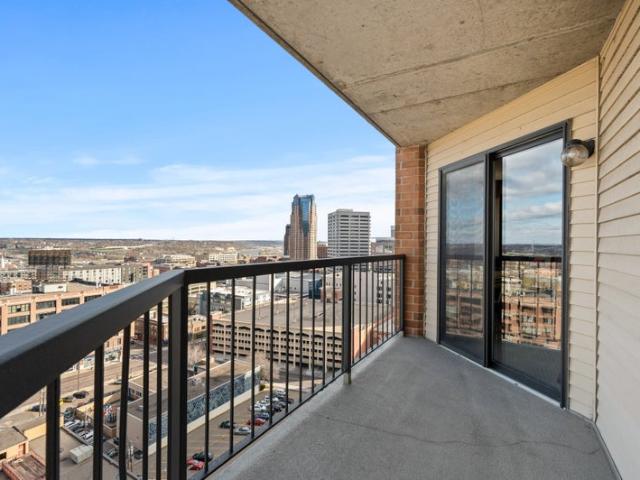 Studio in downtown St. Paul