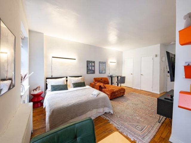 Studio in East Village on a flexible lease