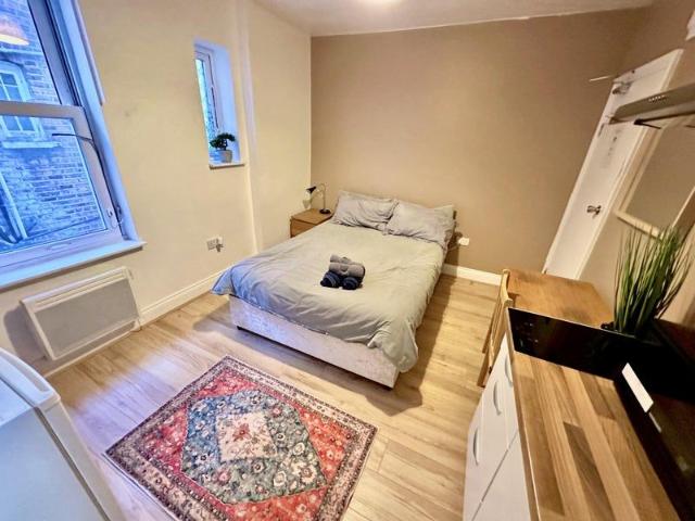 Studio in Finchley Road