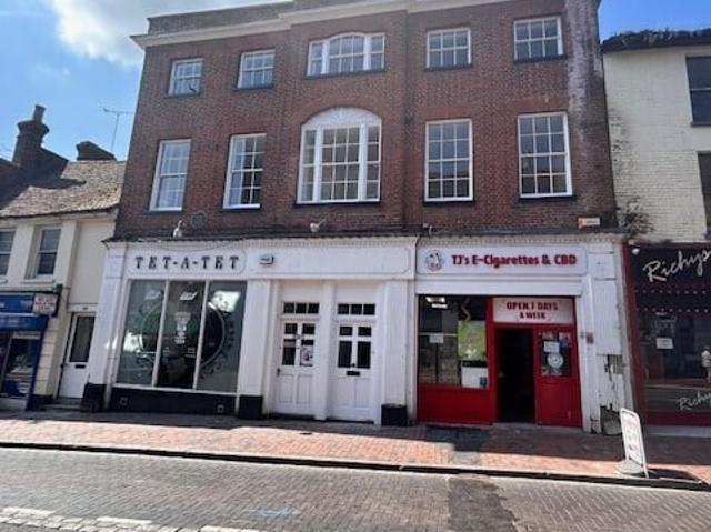 studio in High Street Sittingbourne