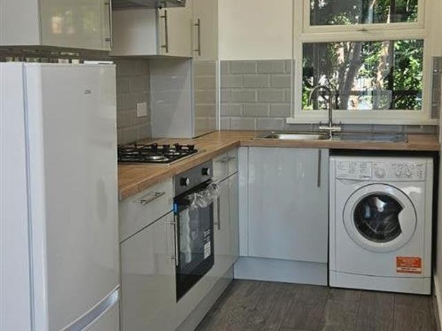 studio in Isledon Road