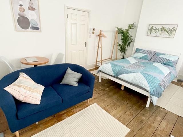 Studio in Soho to sublet