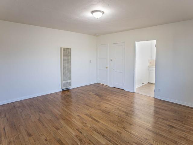 Studio In Santa Monica Private Yard & Full Kitchen!