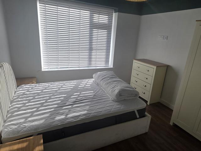 studio in Quarry Road Hanham, BRISTOL