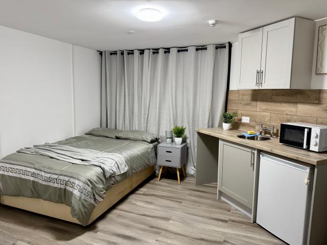 Studio in Wednesbury WS10 9AD