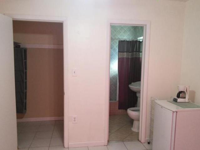Studio in Westchester Area