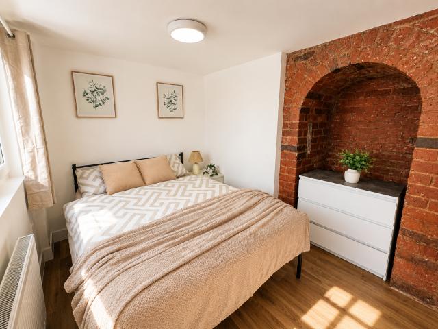Studio in Willenhall WV13 1SQ