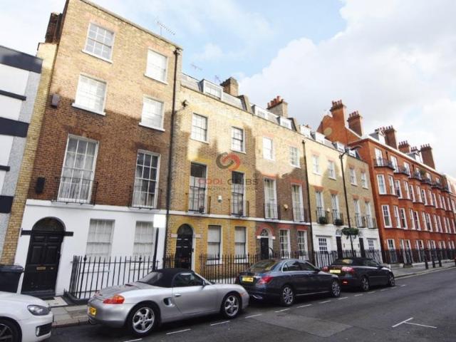 Studio in Wyndham Street, Marylebone, London, W1H