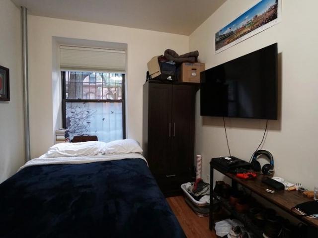 Studio in Yorkville