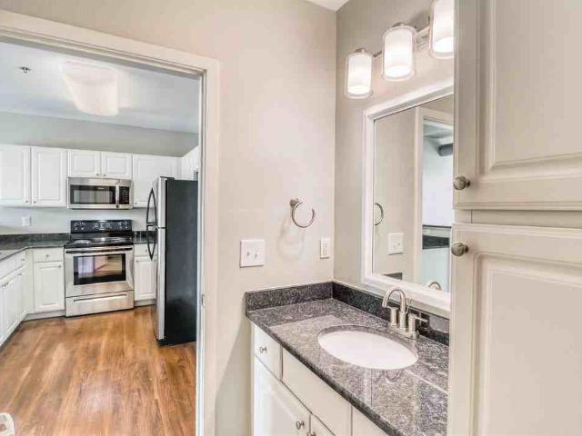 Studio One Apartments 2 Bedroom Apartment for Rent at 4501 Woodward Ave, Detroit, MI 48201 University