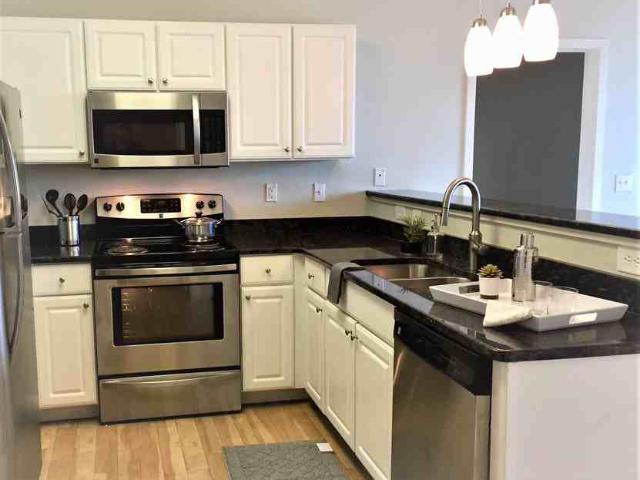 Studio One Apartments 2 Bedroom Apartment for Rent at 4501 Woodward Ave, Detroit, MI 48201 University