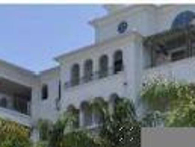 Studio La Jolla Crossroads
