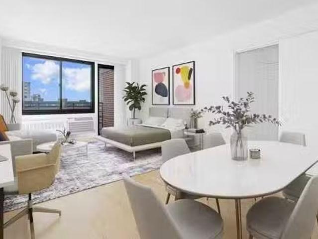 Studio Lenox Terrace