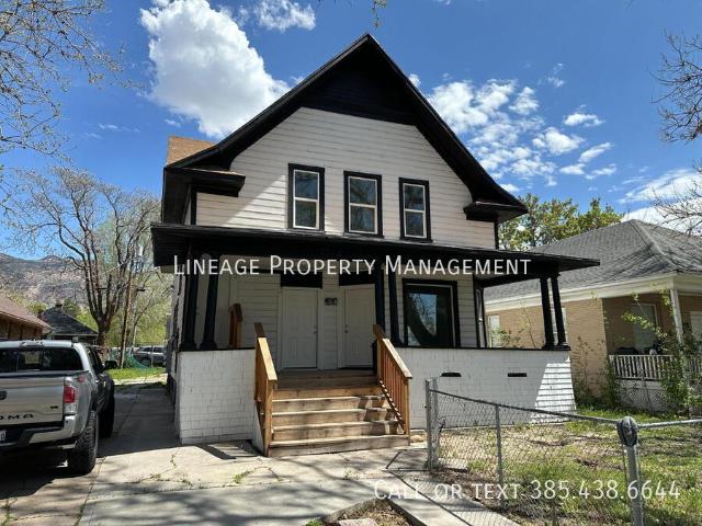 Studio Living in a 1918 East Central Fourplex — Steps from 25th Street