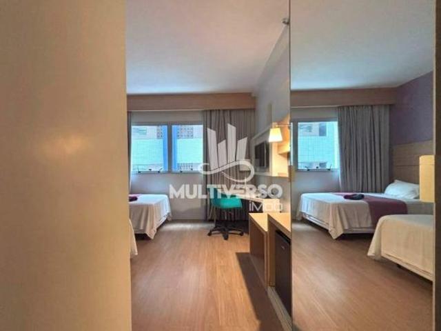 Studio Mobiliado na Zona Orla da Pompéia – Santos/SP | 25m² | Portaria 24h e Lazer Completo