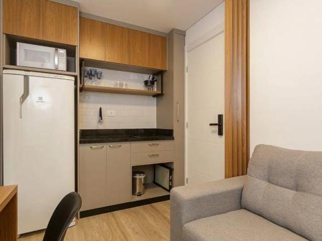Studio Mobiliado no Água Verde | Locado | Renda Imediata | Ed. LINK | à venda por R$ 350.000 Curi