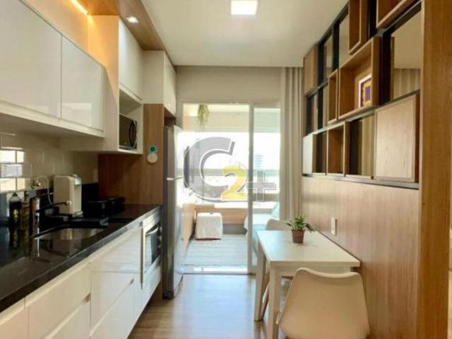 Studio mobiliado à venda em Pinheiros com 1 quarto e 1 vaga