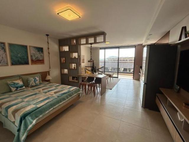 STUDIO MOBILIADO À VENDA NO SACO DA RIBEIRA