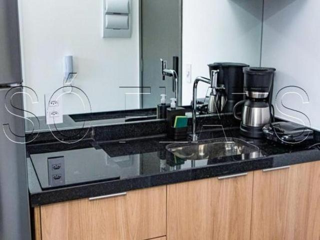 Studio mobiliado ao lado da Av. Paulista | 20m² com varanda perto do metrô Paraíso