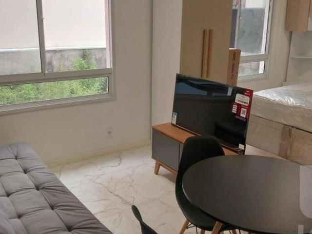 Studio mobiliado, bem localizado, próximo ao Metrô Marechal Santa Cecília