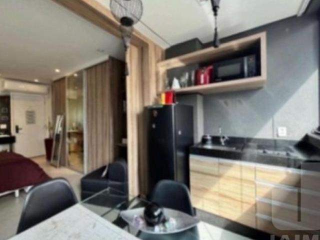 Studio mobiliado com 1 dormitório e 1 vaga, ar condicionado, no coração da Vila Olímpia