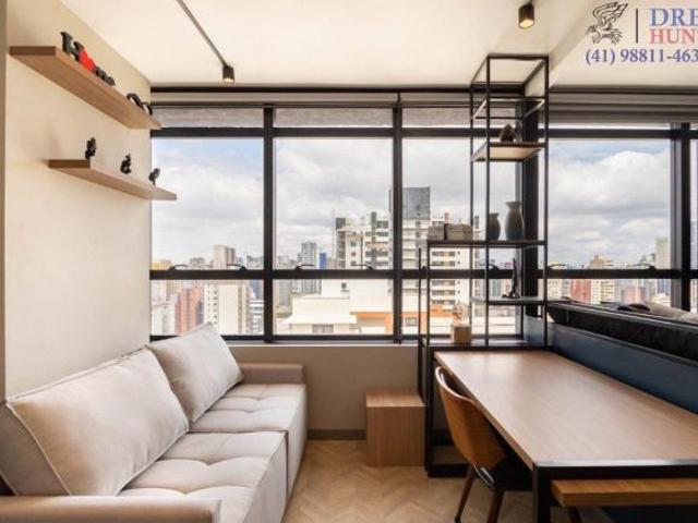 Studio mobiliado, com 26m², no centro de Curitiba