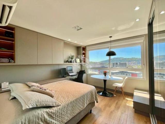 Studio Mobiliado com vaga, perto da PUC
