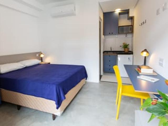 Studio mobiliado com contas inclusas