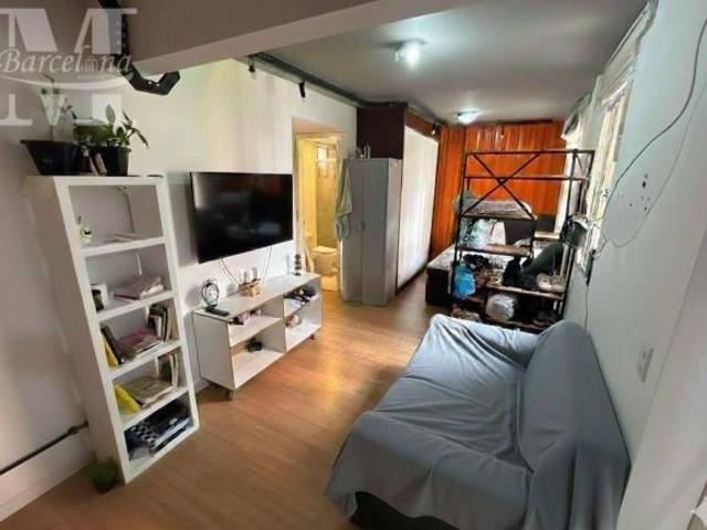 STUDIO MOBILIADO COM SACADA BAIRRO BIGORRILHO PROXIMO AO PARQUE BARIGUI E MUFFATO GOURMET
