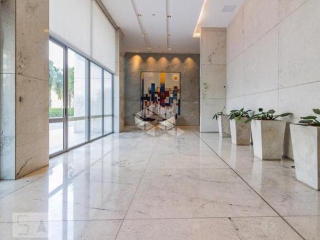 Studio mobiliado de 38 m² com 1 vaga de garagem no Condomínio Trend City Center Residence