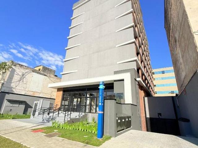 STUDIO MOBILIADO E DECORADO NO ROC 476 | INVISTA EM UM ATIVO PRONTO PARA GERAR RENDA EM CURITIBA