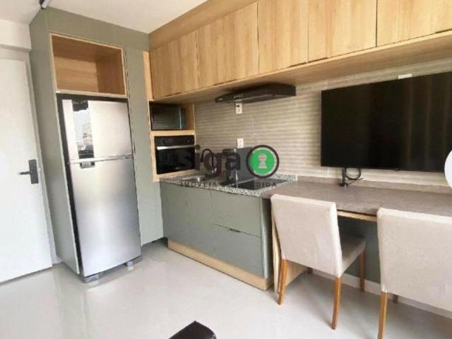 Studio mobiliado em Pinheiros esquina com a Rua Oscar Freire