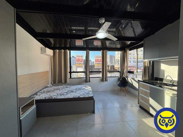 Studio mobiliado para locação no Centro de Florianópolis – 1 quarto, próximo ao IFSC