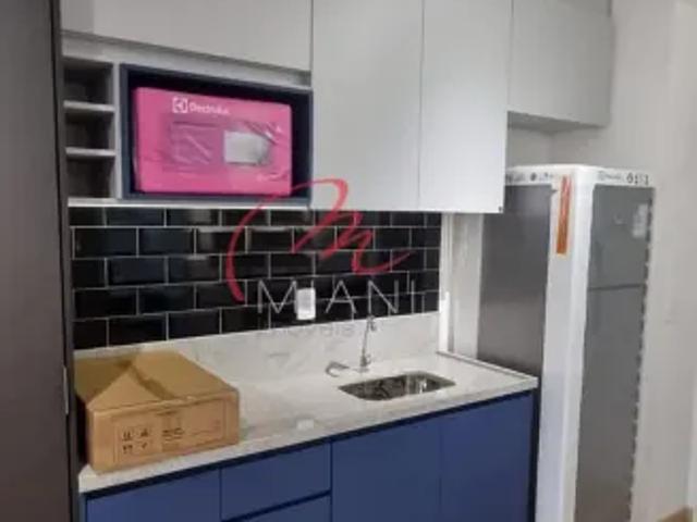 Studio mobiliado para locação em Pinheiros com 27m², 1 quarto e lazer completo a 5 min a pé da E