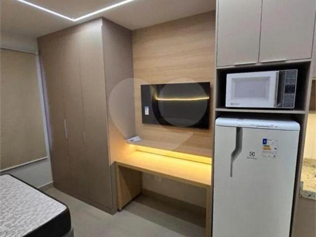 Studio mobiliado próximo ao Shopping Estação UTFPR sem vaga