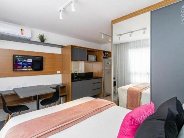 Studio Mobiliado, 01 Vaga, Água Verde, Curitiba