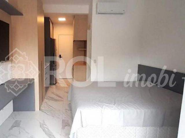 STUDIO MOBILIADO 25 M² VARANDA AO LADO DA PUC VENDA