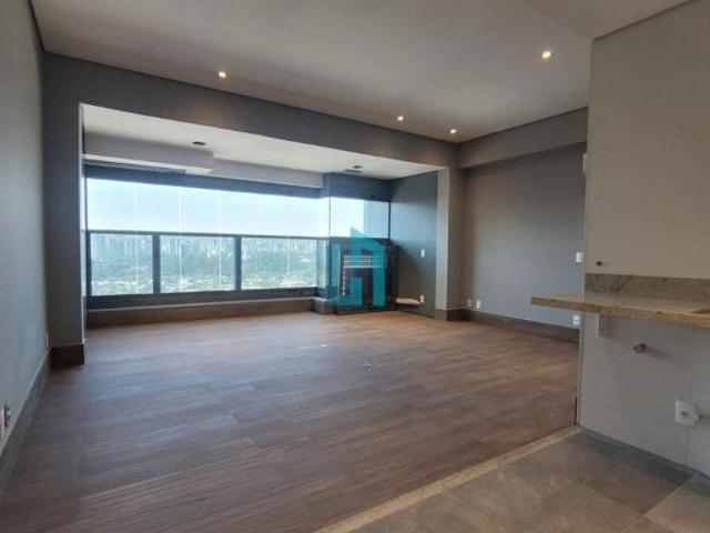 Studio novo à venda no Itaim Bibi, com 1 dorm, 1 banheiro, 1 vaga de garagem