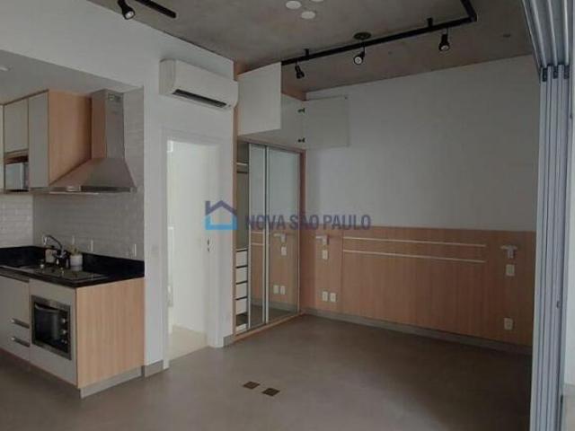 Studio Novo Moema, a 3 quadras do Metrô Moema, com 1 vaga de garagem