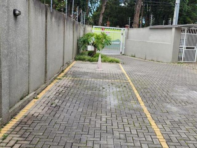 Studio novo no Cajuru com 1 vaga de garagem em Curitiba ao lado do