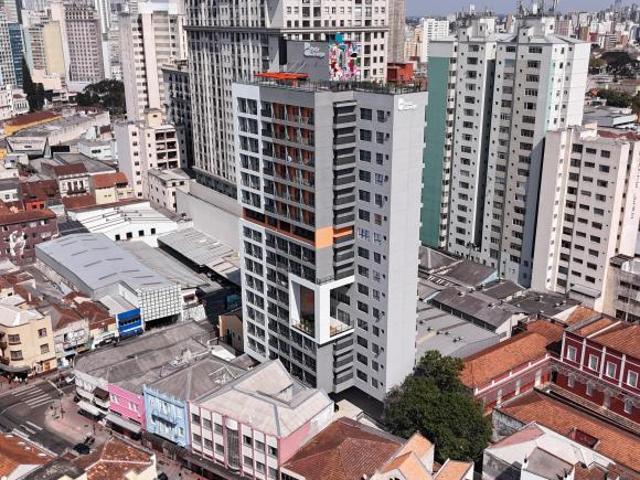 Studio no Centro de Curitiba Log
