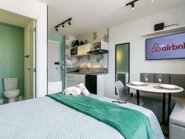 Studio no Brás 19 m2 47 9885 88615