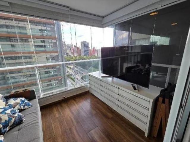Studio no Ed London na Consolação ao lado metrô Higienópolis