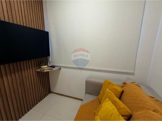 Studio no House Pituba com infraestrutura completa, rooftop com piscina e excelente localização